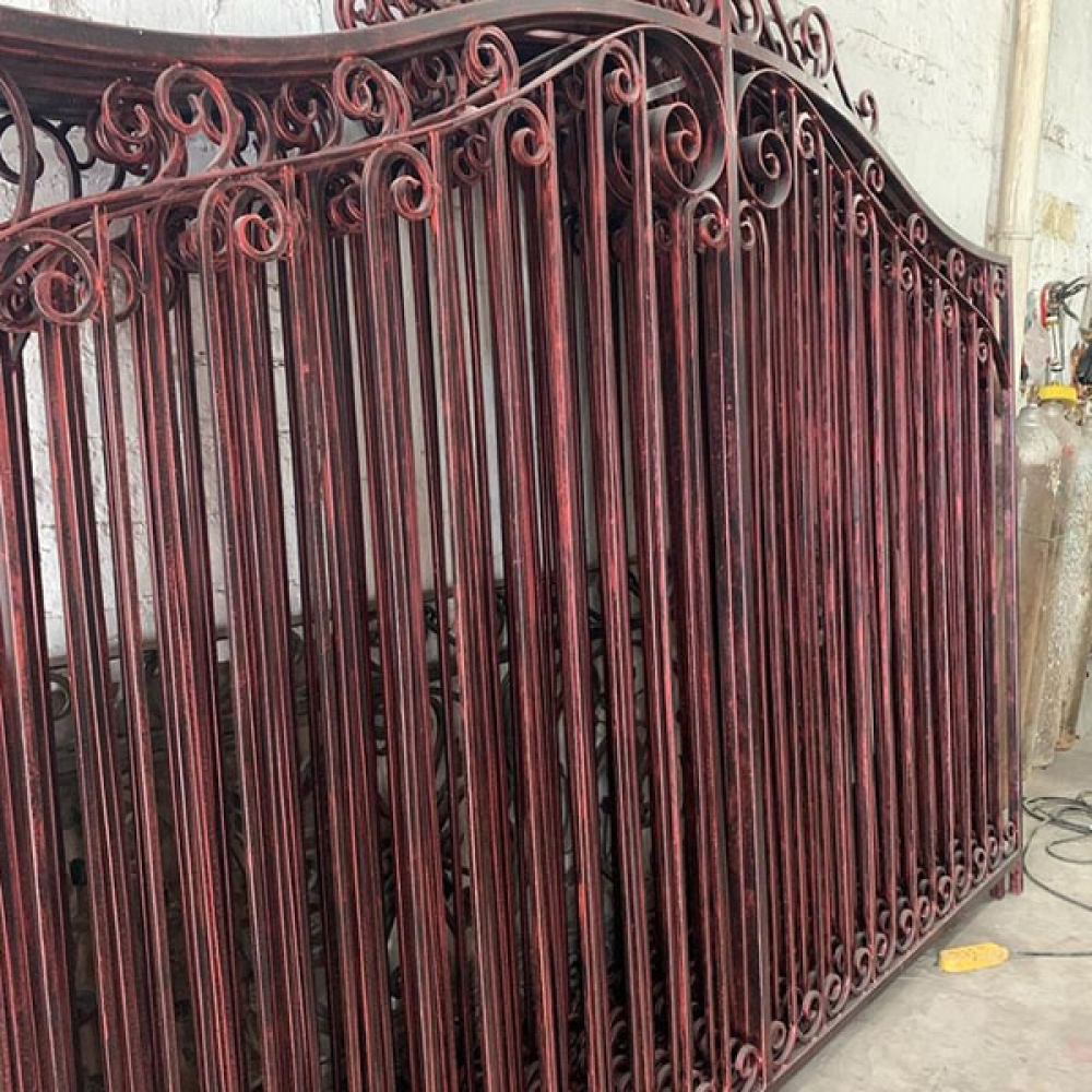 Simple design wrought iron entry gate custom ironwork